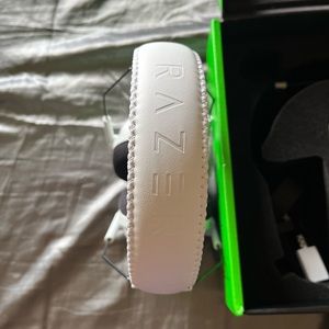 Razor | Headphones | Razor Black Shark V2 Pro 223 Wireless Gaming ...